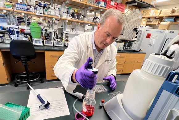 $2.2M R01 Grant is Awarded to Dr. Ren Ostrom - School of Pharmacy