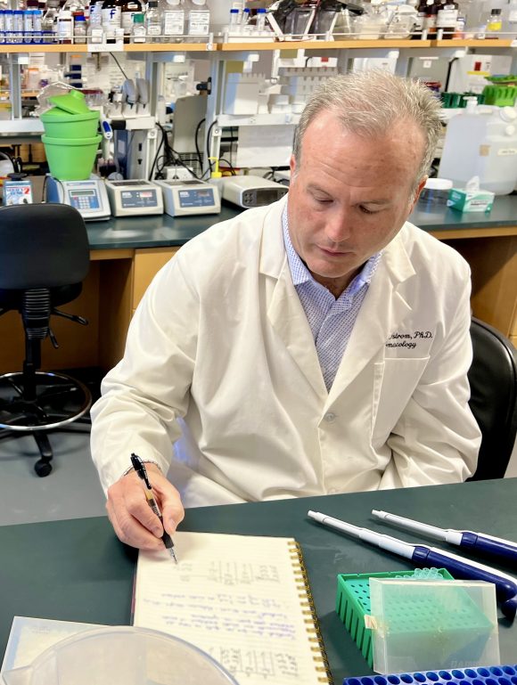 $2.2M R01 Grant is Awarded to Dr. Ren Ostrom - School of Pharmacy