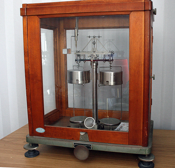 Neonatal Hydrostatic Weighing - Macy Dexter, Kanaysha Scott, Sofia ...