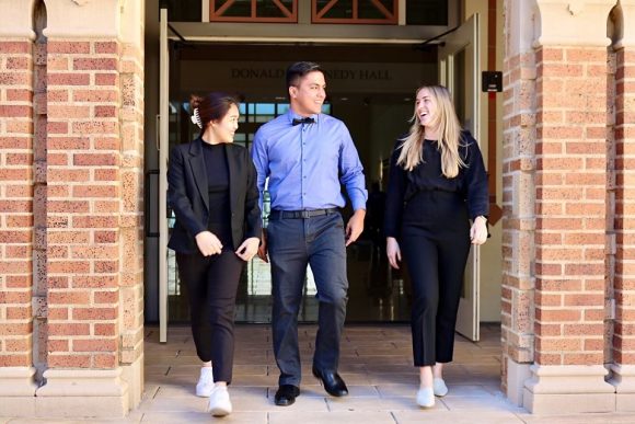 The Basics of Professional Attire - Learn how to dress for success and ...